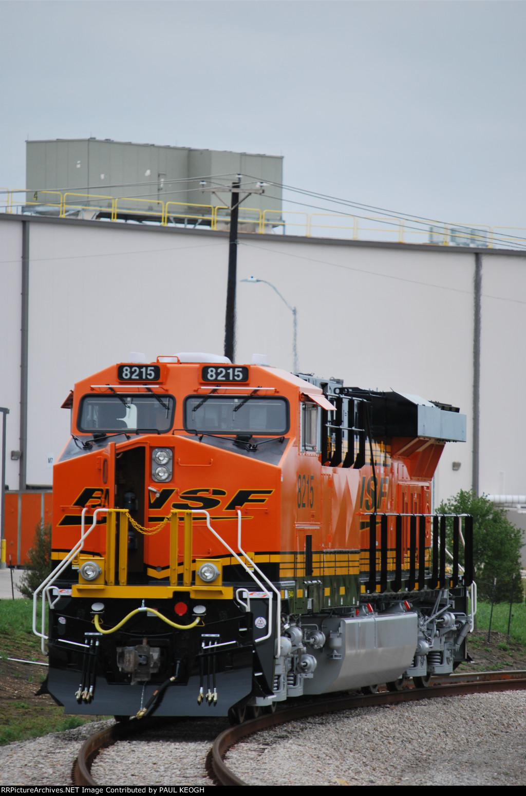 All Tied Down and the GE crew departed BNSF 8215 waits for Her BNSF Acceptance Crew in this ...